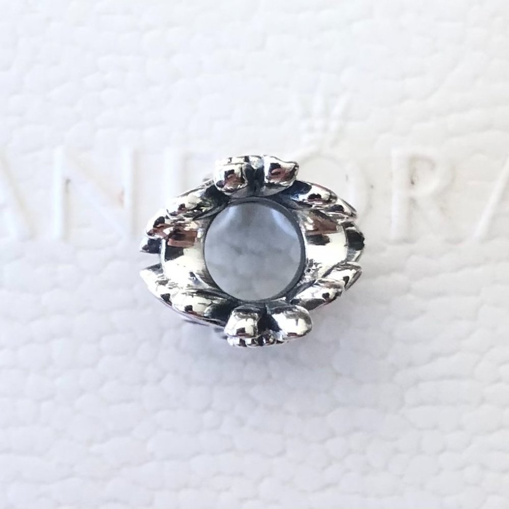 Pandora Purple Daisy Flower Enamel Charm 798775c02 - Gem